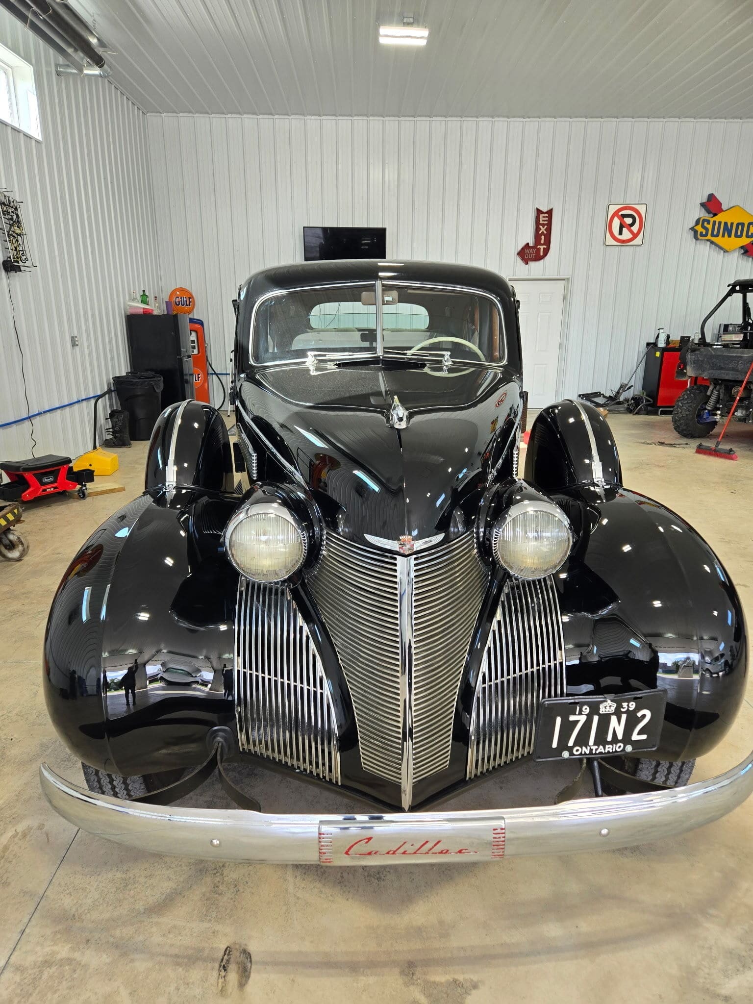 1939 Cadillac 75 Series Limousine - accauctions.com