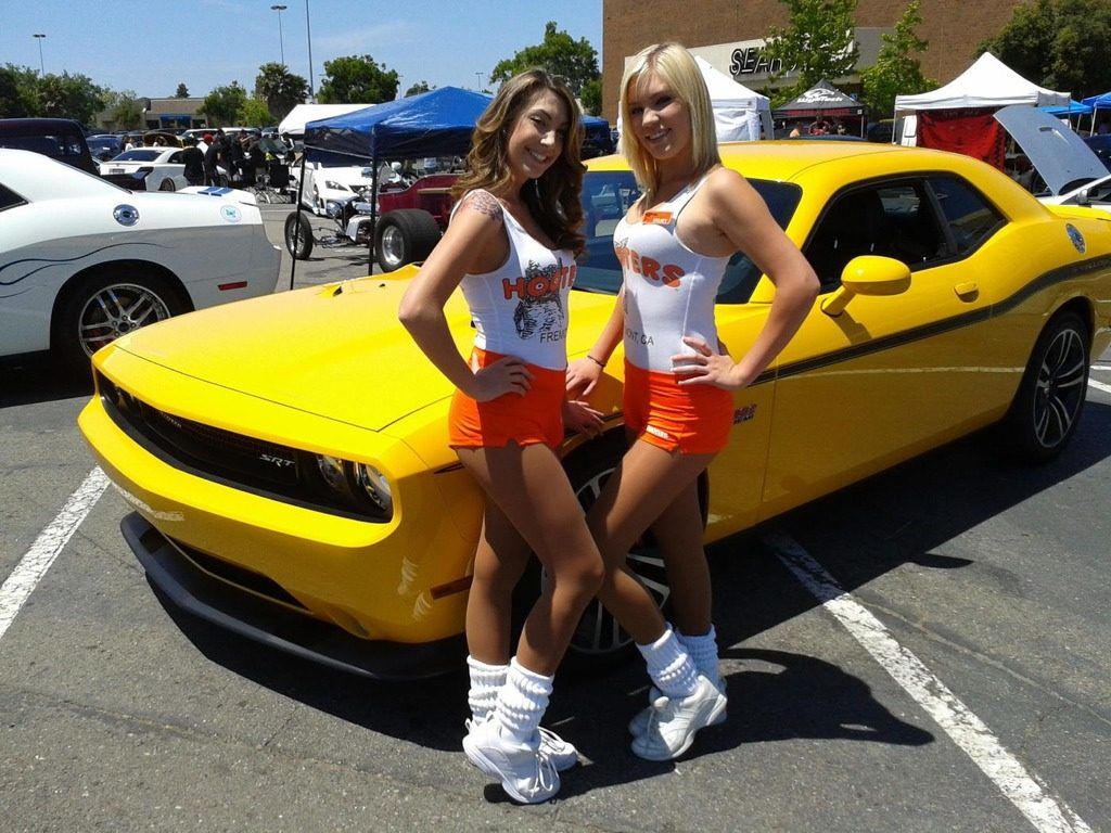 Hooter Girls and Cars - AllCollectorCars.com