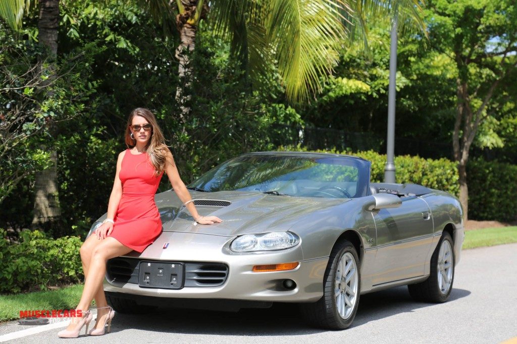 Muscle Car Girl