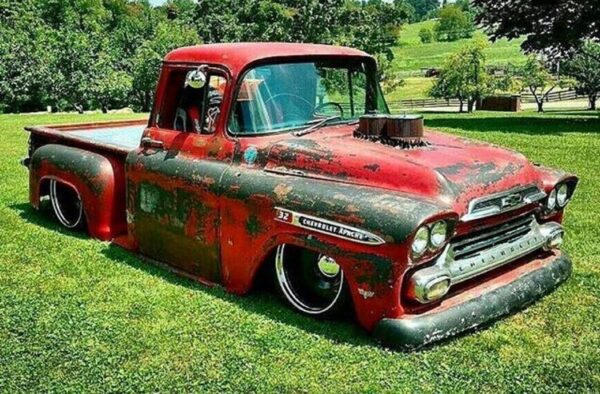 Top 10 Classic Trucks - AllCollectorCars.com